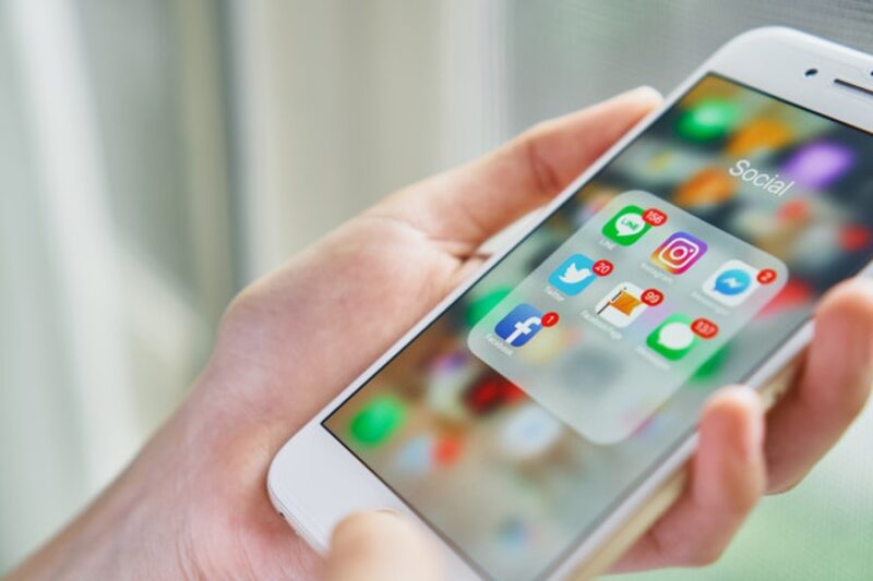9 Smart Ways to Run Your Business from Your iPhone